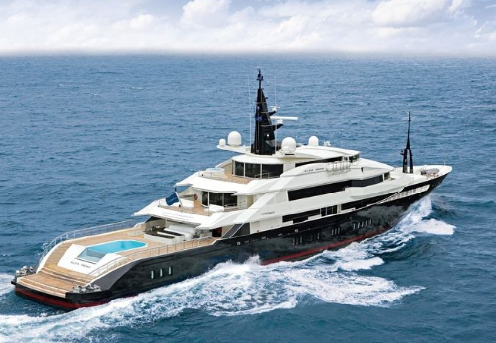 Former Google Boss Eric Schmidt Acquired Superyacht Abandoned By ...